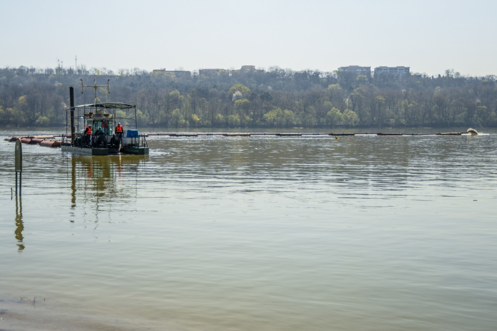 Почиње багеровање уласка у Дунавац – ЈВП "Воде Војводине" Нови Сад